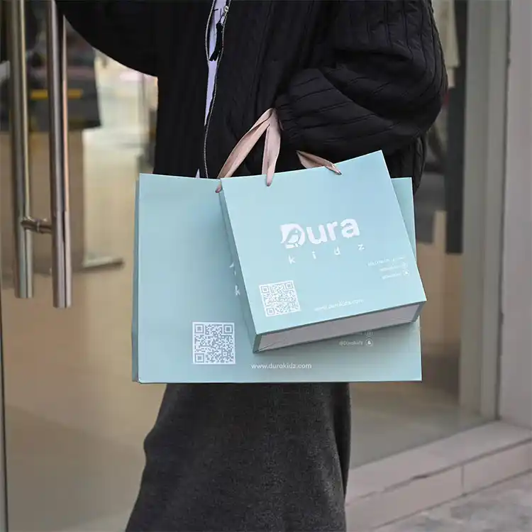 Luxury Paper Gift Bags: Choosing Quality Materials for High-End Appeal